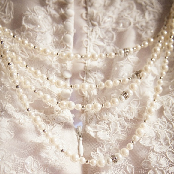 platinum demetrius | Dresses | Beautiful Platinum Demetrius Ivory ...